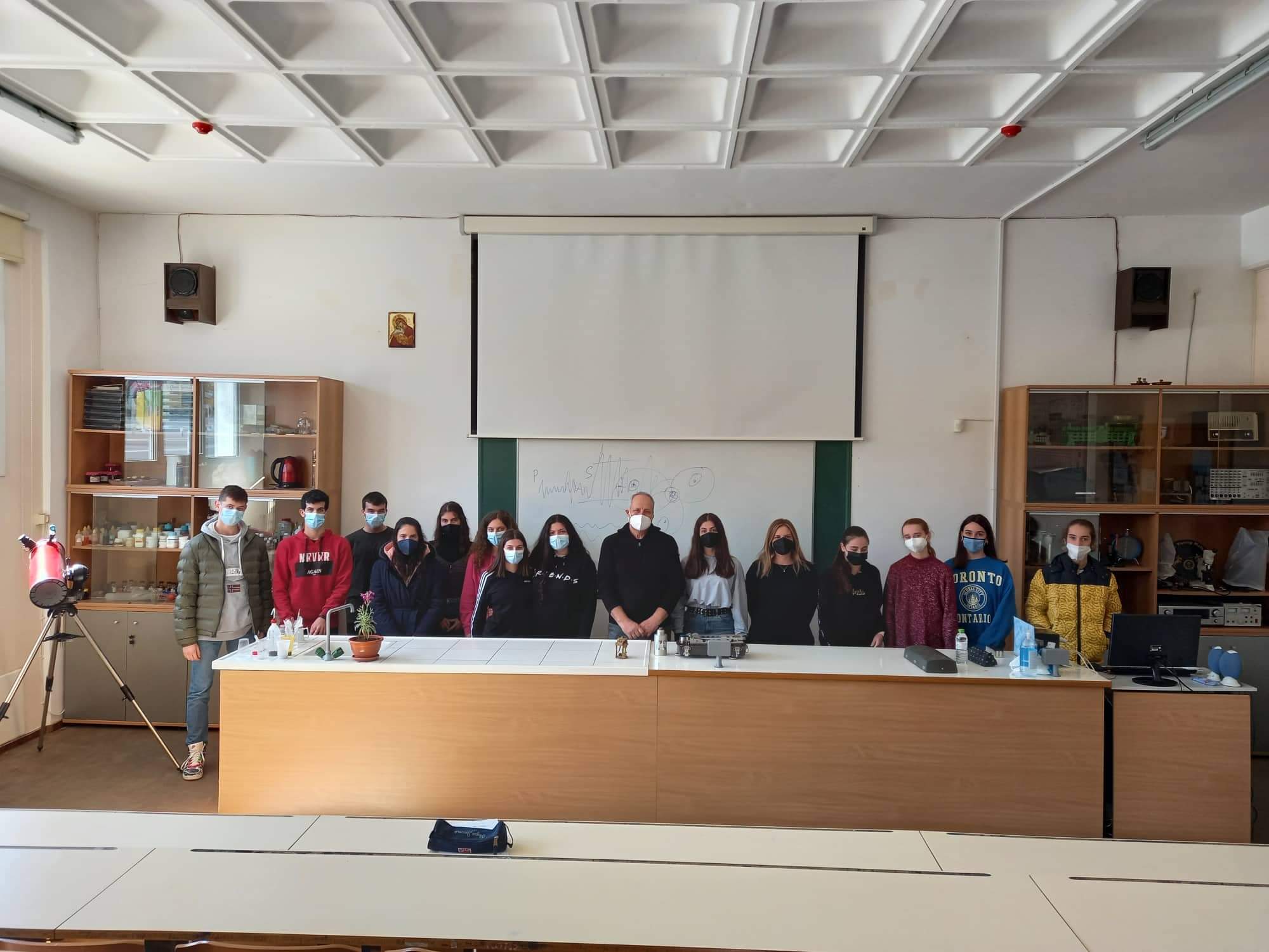 Το Εργαστήριο Γεωφυσικής και Σεισμολογίας του Α.Π.Θ. στα Εκπαιδευτήριά ...